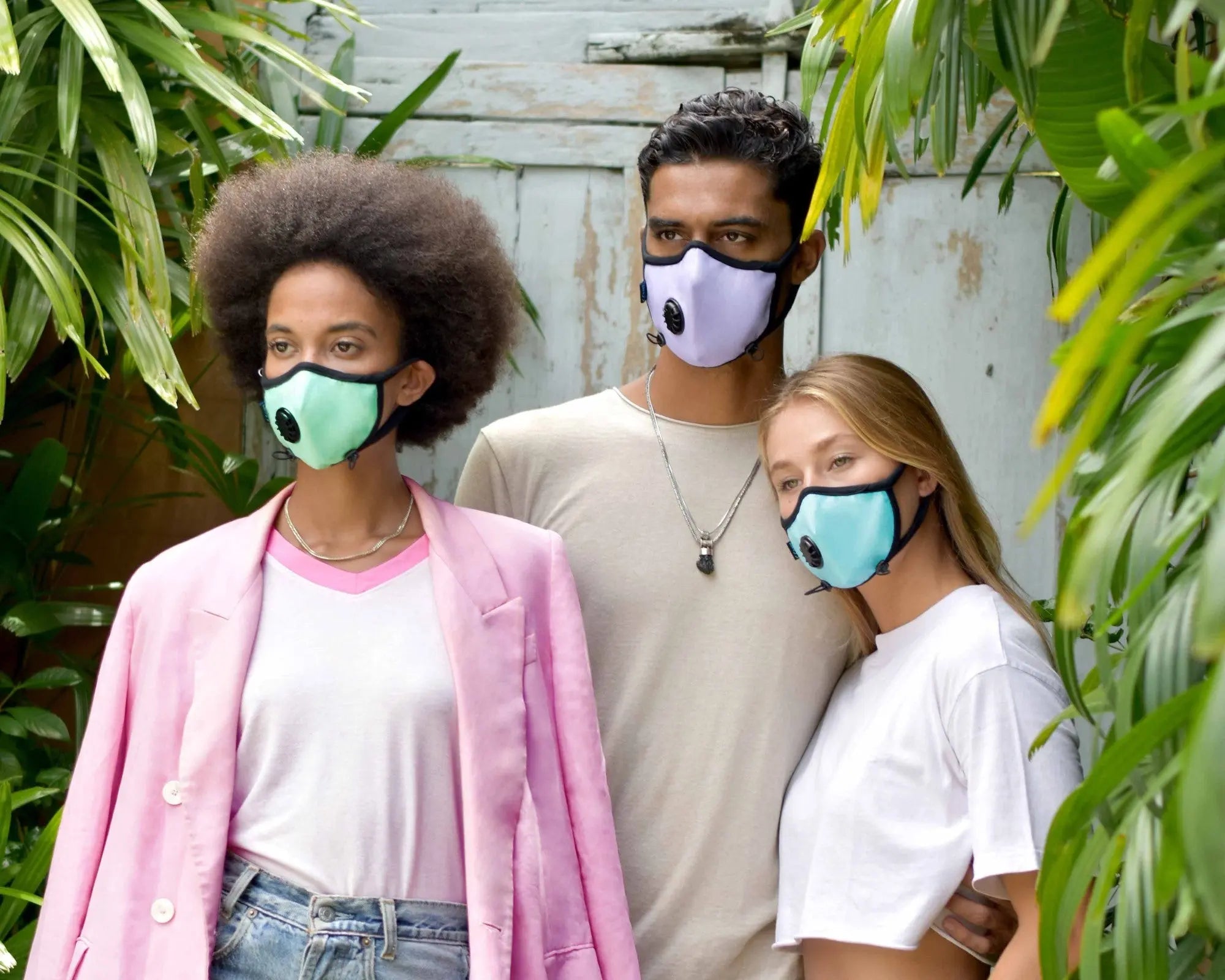 Breathing Easy: The Guide to Masks for Allergens During Seasonal Shifts – Cambridge Mask Co